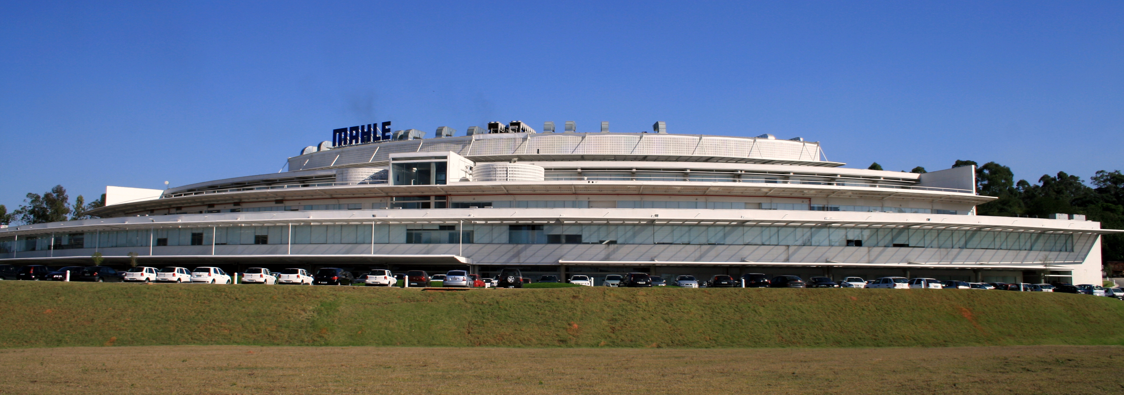 CEA promove visita de alunos ao Centro Tecnológico da Mahle Metal Leve ...